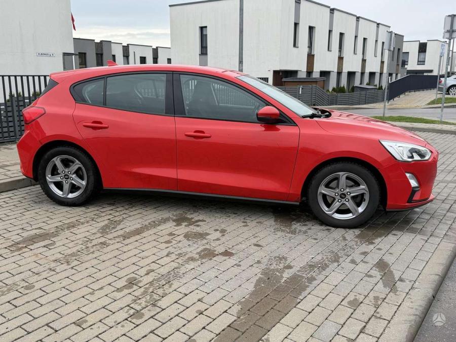 Sarkans Ford Focus 2018 Viļņa, ar dzinēja tilpumu 1.00 L un nobraukumu 241 tūkst. km par 3500 €, foto 7 vietnē AUTOMOTO.COM.LV