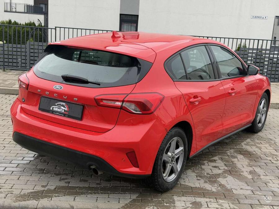 Sarkans Ford Focus 2018 Viļņa, ar dzinēja tilpumu 1.00 L un nobraukumu 241 tūkst. km par 3500 €, foto 9 vietnē AUTOMOTO.COM.LV
