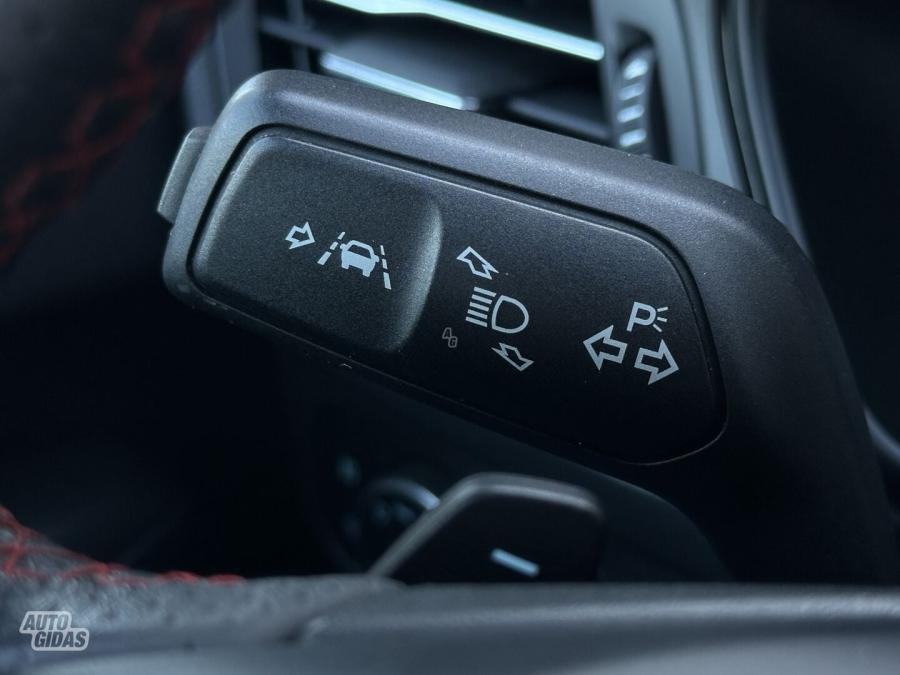 Sarkans Ford Focus 2019 Kauņa, ar dzinēja tilpumu 1.00 L un nobraukumu 122 tūkst. km par 12471 €, foto 17 vietnē AUTOMOTO.COM.LV
