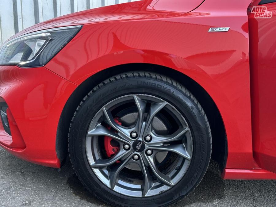 Sarkans Ford Focus 2019 Kauņa, ar dzinēja tilpumu 1.00 L un nobraukumu 122 tūkst. km par 12471 €, foto 32 vietnē AUTOMOTO.COM.LV