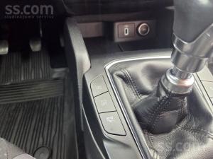 Sarkans Ford Focus 2019 Jelgava, ar dzinēja tilpumu 1.50 L un nobraukumu 0 tūkst. km par 8900 €, foto 21 vietnē AUTOMOTO.COM.LV