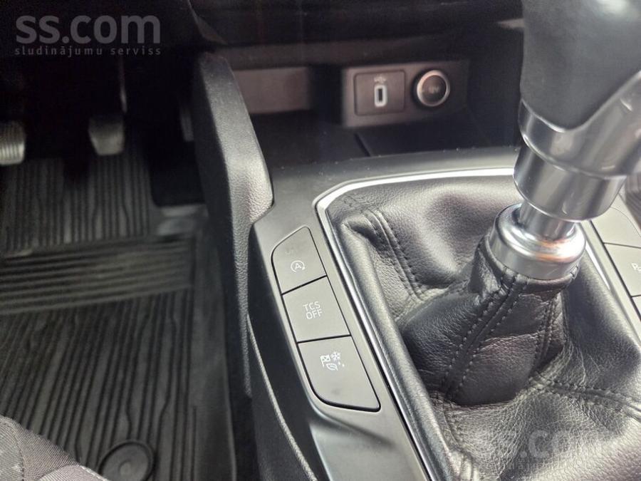 Sarkans Ford Focus 2019 Jelgava, ar dzinēja tilpumu 1.50 L un nobraukumu 0 tūkst. km par 8900 €, foto 21 vietnē AUTOMOTO.COM.LV