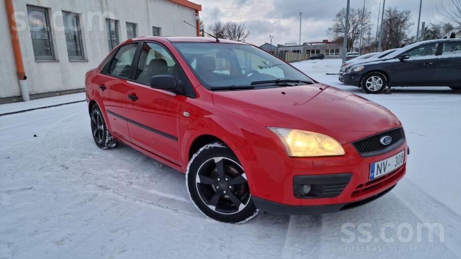Red Ford Focus 2006 in Daugavpils, with an engine capacity of 1.60 L and mileage of 370 thousand km for 1000 €, photo 6 on AUTOMOTO.COM.LV