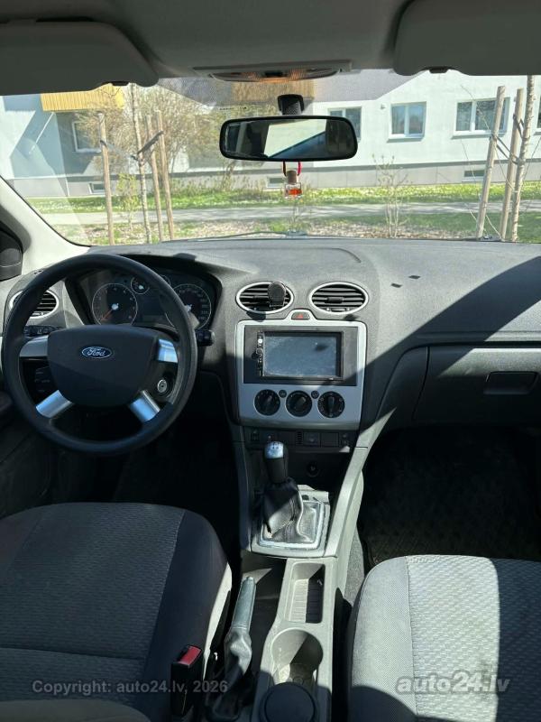 Sarkans Ford Focus 2006 Tallina, ar dzinēja tilpumu 1.60 L un nobraukumu 182 tūkst. km par 450 €, foto 8 vietnē AUTOMOTO.COM.LV