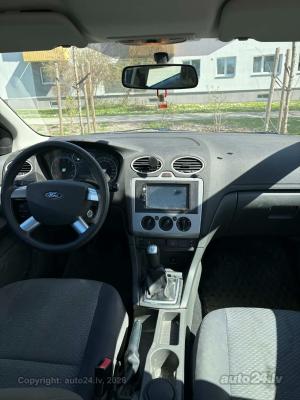 Sarkans Ford Focus 2006 Tallina, ar dzinēja tilpumu 1.60 L un nobraukumu 182 tūkst. km par 450 €, foto 9 vietnē AUTOMOTO.COM.LV