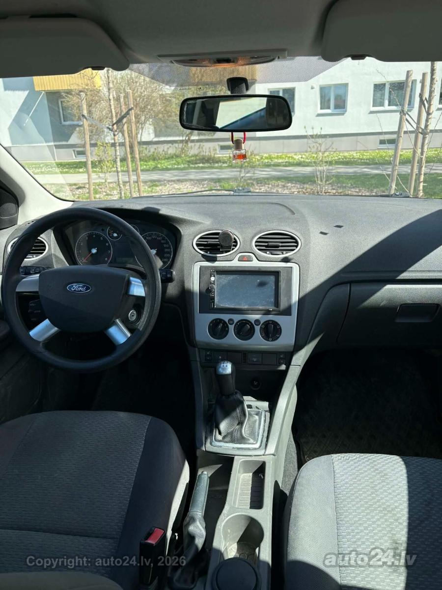 Sarkans Ford Focus 2006 Tallina, ar dzinēja tilpumu 1.60 L un nobraukumu 182 tūkst. km par 450 €, foto 9 vietnē AUTOMOTO.COM.LV