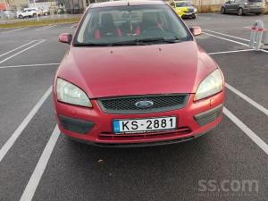 Sarkans Ford Focus 2007 Rīga, ar dzinēja tilpumu 1.60 L un nobraukumu 308 tūkst. km par 1300 €, foto  vietnē AUTOMOTO.COM.LV