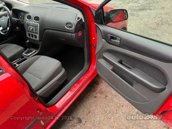 Sarkans Ford Focus 2007 Tallina, ar dzinēja tilpumu 1.60 L un nobraukumu 211 tūkst. km par 2000 €, foto 11 vietnē AUTOMOTO.COM.LV
