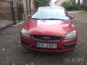 Red Ford Focus 2007 in Riga, with an engine capacity of 1.60 L and mileage of 325 thousand km for 1300 €, photo  on AUTOMOTO.COM.LV