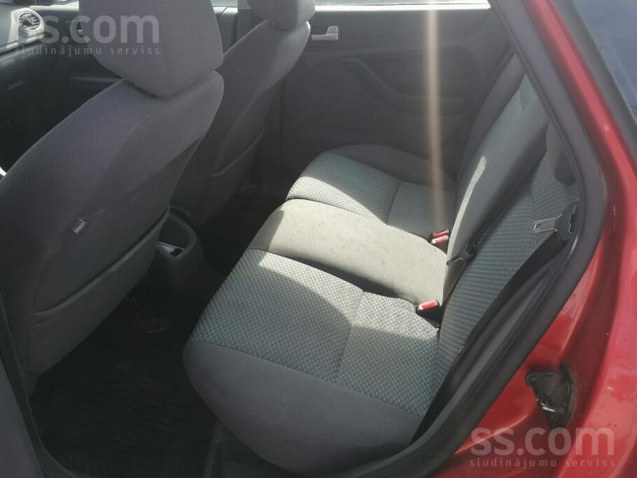 Sarkans Ford Focus 2008 Valmiera, ar dzinēja tilpumu 1.60 L un nobraukumu 236 tūkst. km par 1290 €, foto 8 vietnē AUTOMOTO.COM.LV