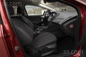 Red Ford Focus 2014 in Jelgava, with an engine capacity of 1.50 L and mileage of 0 thousand km for 5990 €, photo 8 on AUTOMOTO.COM.LV