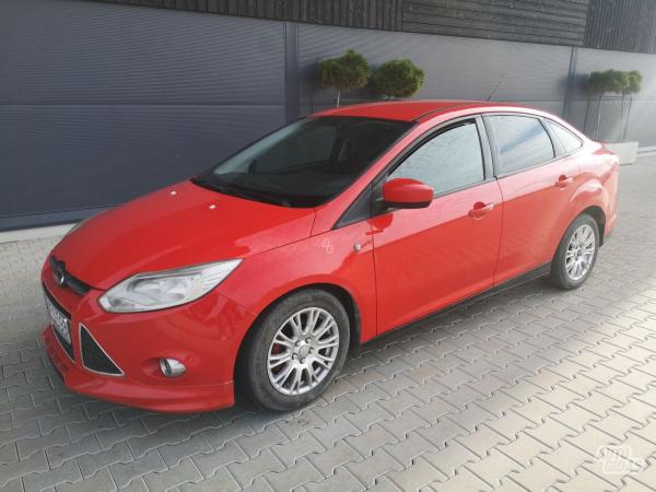 Sarkans Ford Focus 2014 Šauļi, ar dzinēja tilpumu 2.00 L un nobraukumu 144 tūkst. km par 1999 €, foto 9 vietnē AUTOMOTO.COM.LV