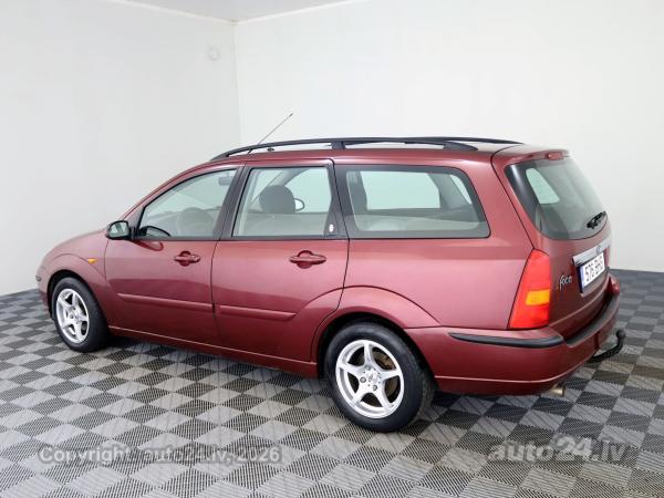 Sarkans Ford Focus 2003 Tallina, ar dzinēja tilpumu 1.80 L un nobraukumu 179 tūkst. km par 1299 €, foto 4 vietnē AUTOMOTO.COM.LV