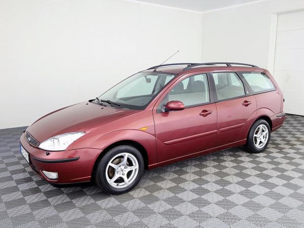 Sarkans Ford Focus 2003 Tallina, ar dzinēja tilpumu 1.80 L un nobraukumu 179 tūkst. km par 1099 €, foto 10 vietnē AUTOMOTO.COM.LV