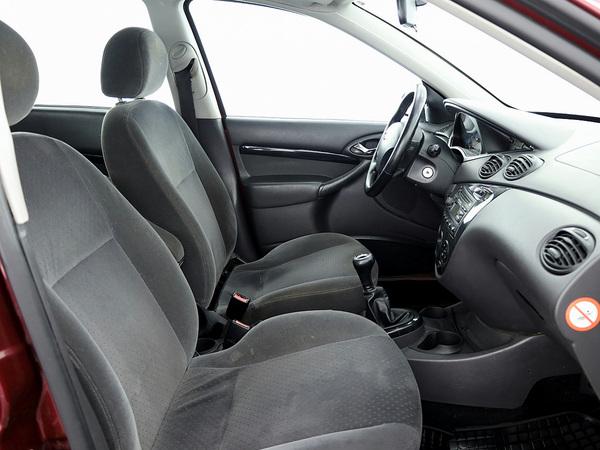Red Ford Focus 2003 in Tallinn, with an engine capacity of 1.80 L and mileage of 179 thousand km for 1099 €, photo 7 on AUTOMOTO.COM.LV