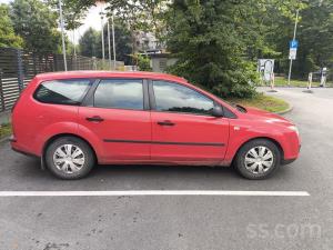 Red Ford Focus 2005 in Riga, with an engine capacity of 1.60 L and mileage of 378 thousand km for 350 €, photo 7 on AUTOMOTO.COM.LV