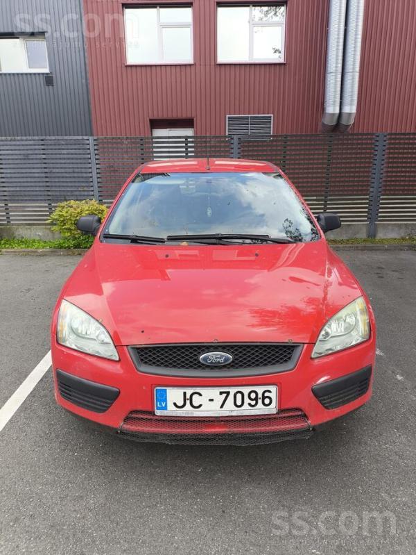 Red Ford Focus 2005 in Riga, with an engine capacity of 1.60 L and mileage of 378 thousand km for 350 €, photo 8 on AUTOMOTO.COM.LV
