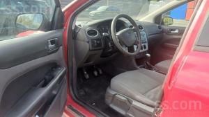 Red Ford Focus 2005 in Cesis, with an engine capacity of 1.60 L and mileage of 378 thousand km for 850 €, photo 8 on AUTOMOTO.COM.LV