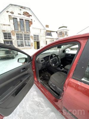 Sarkans Ford Focus 2006 Aizkraukle, ar dzinēja tilpumu 1.60 L un nobraukumu 260 tūkst. km par 1100 €, foto 7 vietnē AUTOMOTO.COM.LV