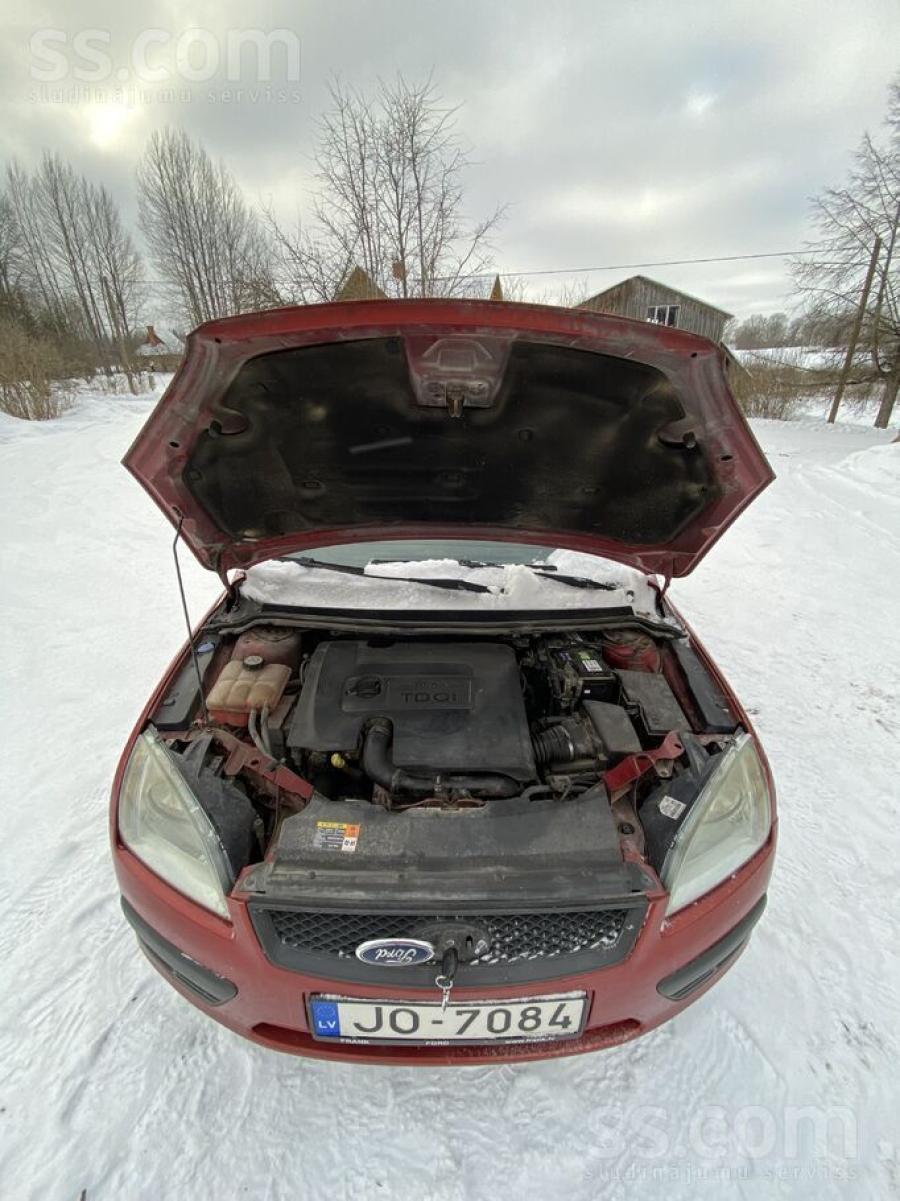 Sarkans Ford Focus 2006 Aizkraukle, ar dzinēja tilpumu 1.60 L un nobraukumu 260 tūkst. km par 1100 €, foto 8 vietnē AUTOMOTO.COM.LV