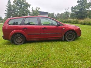 Sarkans Ford Focus 2006 Keila, ar dzinēja tilpumu 1.60 L un nobraukumu 126 tūkst. km par 999 €, foto 5 vietnē AUTOMOTO.COM.LV