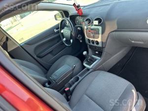 Sarkans Ford Focus 2007 Rīga, ar dzinēja tilpumu 1.60 L un nobraukumu 334 tūkst. km par 1300 €, foto 11 vietnē AUTOMOTO.COM.LV