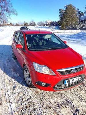Red Ford Focus 2010 in Telschi, with an engine capacity of 1.56 L and mileage of 296 thousand km for 1950 €, photo  on AUTOMOTO.COM.LV
