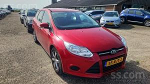 Red Ford Focus 2010 in Riga, with an engine capacity of 1.60 L and mileage of 288 thousand km for 2194 €, photo 3 on AUTOMOTO.COM.LV