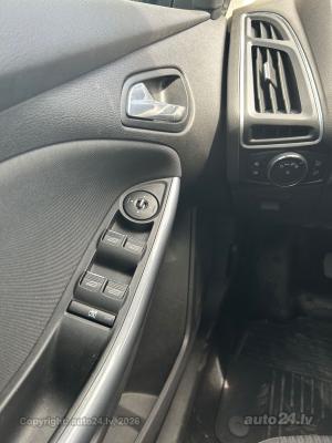 Sarkans Ford Focus 2011 Rakvere, ar dzinēja tilpumu 1.60 L un nobraukumu 281 tūkst. km par 5155 €, foto 9 vietnē AUTOMOTO.COM.LV