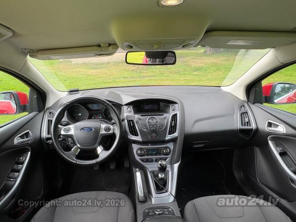 Sarkans Ford Focus 2011 Rakvere, ar dzinēja tilpumu 1.60 L un nobraukumu 281 tūkst. km par 5155 €, foto 10 vietnē AUTOMOTO.COM.LV
