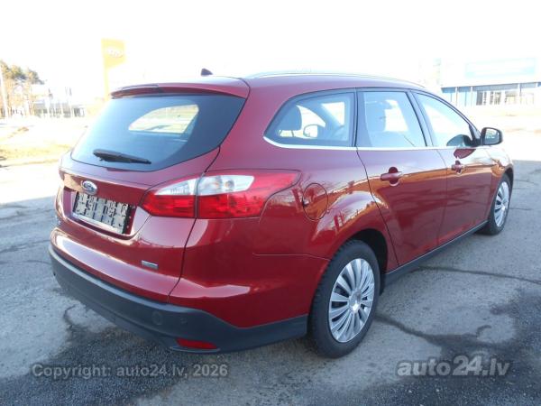 Sarkans Ford Focus 2012 Viljandi, ar dzinēja tilpumu 1.60 L un nobraukumu 276 tūkst. km par 4590 €, foto 2 vietnē AUTOMOTO.COM.LV