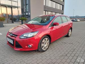 Sarkans Ford Focus 2012 Kauņa, ar dzinēja tilpumu 2.00 L un nobraukumu 268 tūkst. km par 3650 €, foto  vietnē AUTOMOTO.COM.LV