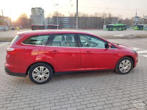 Sarkans Ford Focus 2012 Kauņa, ar dzinēja tilpumu 2.00 L un nobraukumu 268 tūkst. km par 3650 €, foto 5 vietnē AUTOMOTO.COM.LV