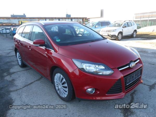 Sarkans Ford Focus 2012 Viljandi, ar dzinēja tilpumu 1.60 L un nobraukumu 276 tūkst. km par 4590 €, foto 3 vietnē AUTOMOTO.COM.LV