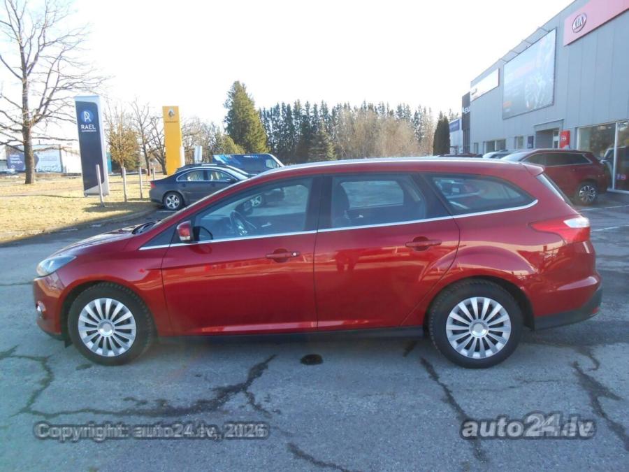 Red Ford Focus 2012 in Viljandi, with an engine capacity of 1.60 L and mileage of 276 thousand km for 4590 €, photo 16 on AUTOMOTO.COM.LV