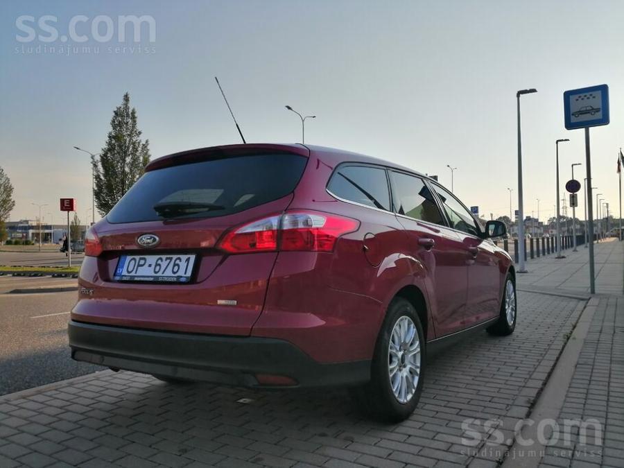Sarkans Ford Focus 2012 Rīga, ar dzinēja tilpumu 1.60 L un nobraukumu 75 tūkst. km par 4990 €, foto 6 vietnē AUTOMOTO.COM.LV