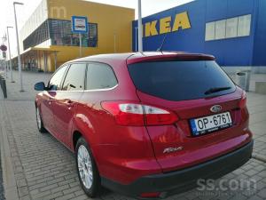 Sarkans Ford Focus 2012 Rīga, ar dzinēja tilpumu 1.60 L un nobraukumu 75 tūkst. km par 4990 €, foto 8 vietnē AUTOMOTO.COM.LV