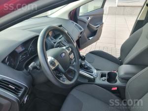 Sarkans Ford Focus 2012 Rīga, ar dzinēja tilpumu 1.60 L un nobraukumu 75 tūkst. km par 4990 €, foto 12 vietnē AUTOMOTO.COM.LV