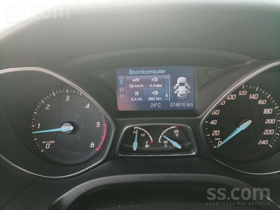 Sarkans Ford Focus 2012 Rīga, ar dzinēja tilpumu 1.60 L un nobraukumu 75 tūkst. km par 4990 €, foto 20 vietnē AUTOMOTO.COM.LV