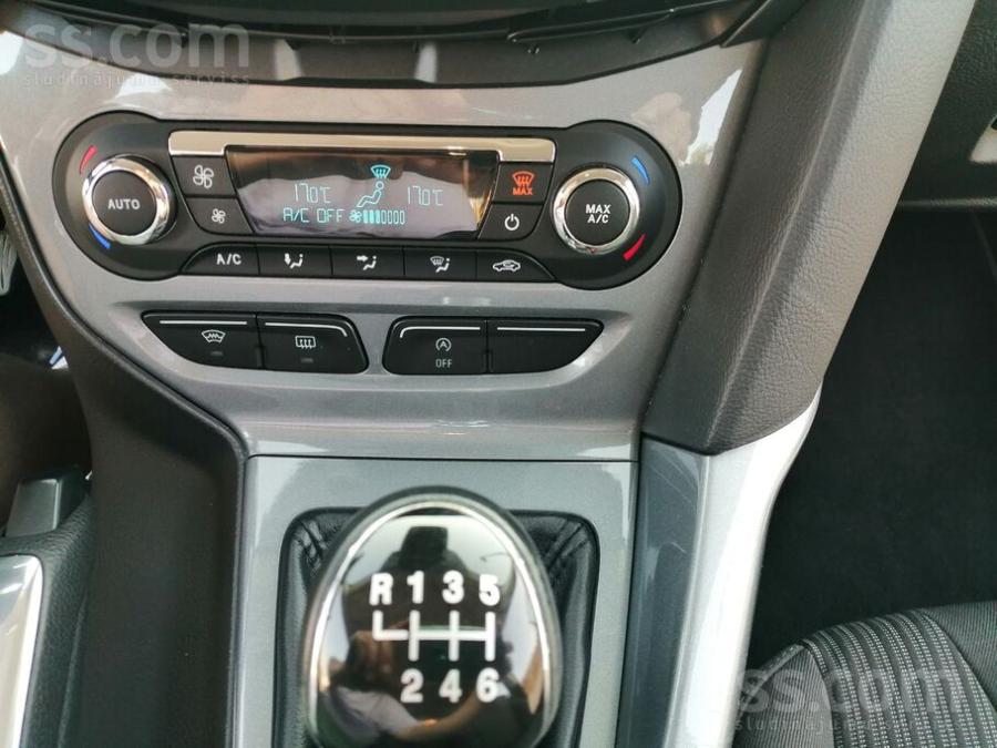 Sarkans Ford Focus 2012 Rīga, ar dzinēja tilpumu 1.60 L un nobraukumu 75 tūkst. km par 4990 €, foto 21 vietnē AUTOMOTO.COM.LV