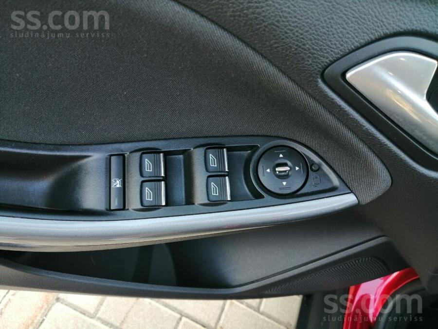 Sarkans Ford Focus 2012 Rīga, ar dzinēja tilpumu 1.60 L un nobraukumu 75 tūkst. km par 4990 €, foto 22 vietnē AUTOMOTO.COM.LV