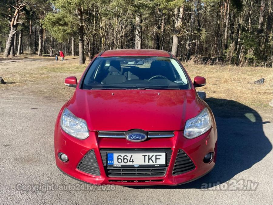 Sarkans Ford Focus 2013 Tallina, ar dzinēja tilpumu 1.60 L un nobraukumu 169 tūkst. km par 4400 €, foto 4 vietnē AUTOMOTO.COM.LV