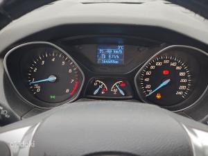 Sarkans Ford Focus 2013 Pērnava, ar dzinēja tilpumu 0.00 L un nobraukumu 167 tūkst. km par 5500 €, foto 3 vietnē AUTOMOTO.COM.LV