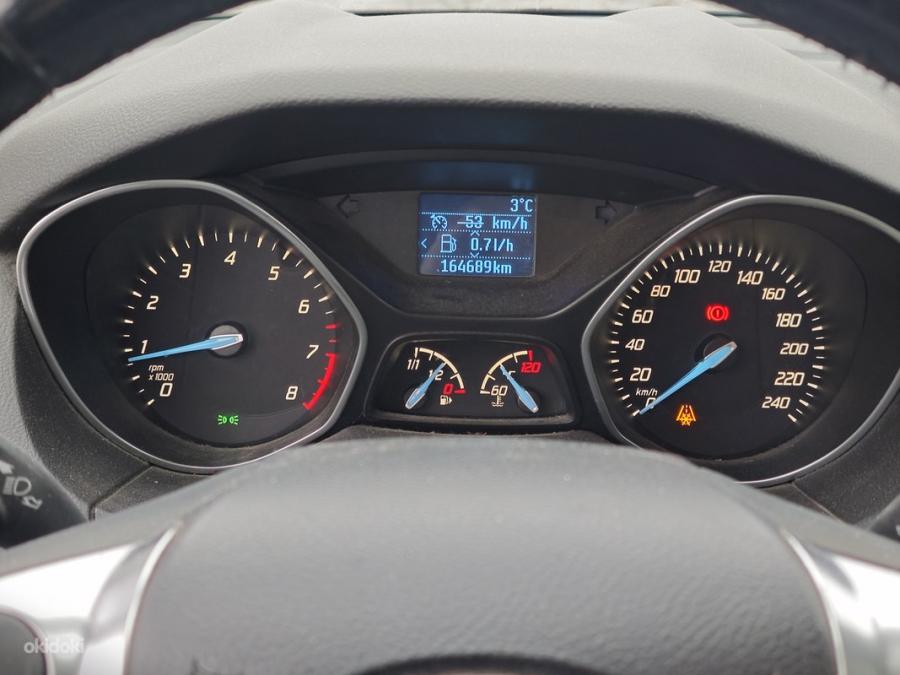 Sarkans Ford Focus 2013 Pērnava, ar dzinēja tilpumu 0.00 L un nobraukumu 167 tūkst. km par 5500 €, foto 9 vietnē AUTOMOTO.COM.LV