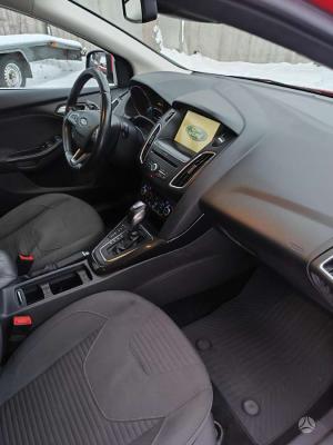 Sarkans Ford Focus 2015 Viļņa, ar dzinēja tilpumu 2.00 L un nobraukumu 321 tūkst. km par 5700 €, foto 8 vietnē AUTOMOTO.COM.LV