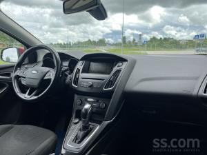 Red Ford Focus 2015 in Rezekne, with an engine capacity of 1.00 L and mileage of 217 thousand km for 5150 €, photo 12 on AUTOMOTO.COM.LV