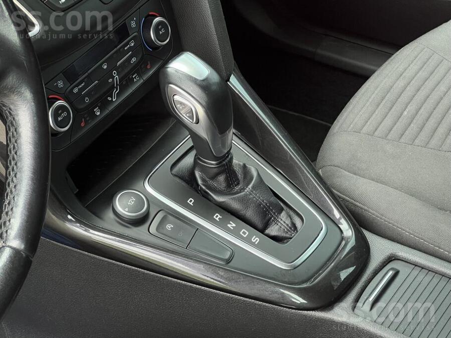 Red Ford Focus 2015 in Rezekne, with an engine capacity of 1.00 L and mileage of 217 thousand km for 5150 €, photo 15 on AUTOMOTO.COM.LV