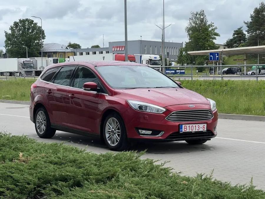 Sarkans Ford Focus 2015 Rēzekne, ar dzinēja tilpumu 1.00 L un nobraukumu 217 tūkst. km par 5150 €, foto 4 vietnē AUTOMOTO.COM.LV