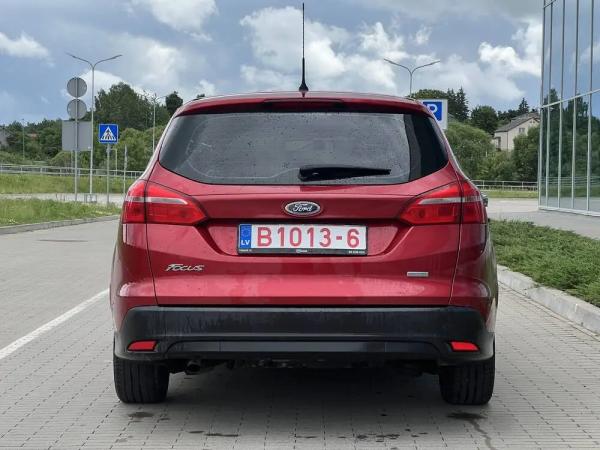 Red Ford Focus 2015 in Rezekne, with an engine capacity of 1.00 L and mileage of 217 thousand km for 5150 €, photo 6 on AUTOMOTO.COM.LV