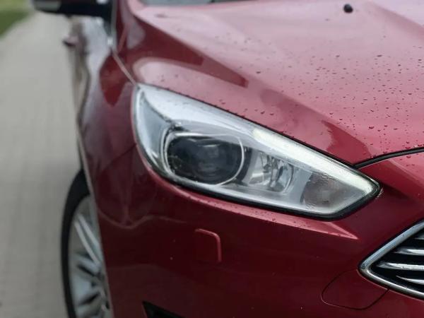 Red Ford Focus 2015 in Rezekne, with an engine capacity of 1.00 L and mileage of 217 thousand km for 5150 €, photo 10 on AUTOMOTO.COM.LV